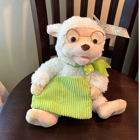 Toys | Nwt Singing Sheep Stuffed Toy 5 Classic Childrens Songs | Poshmark